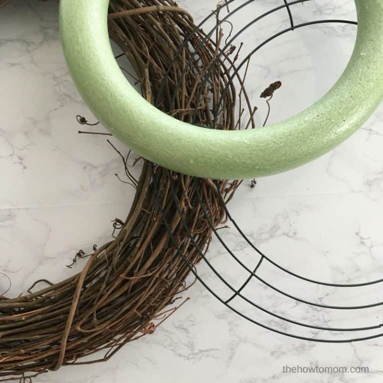 How to Make a Wreath – The Ultimate DIY Guide – The How To Mom