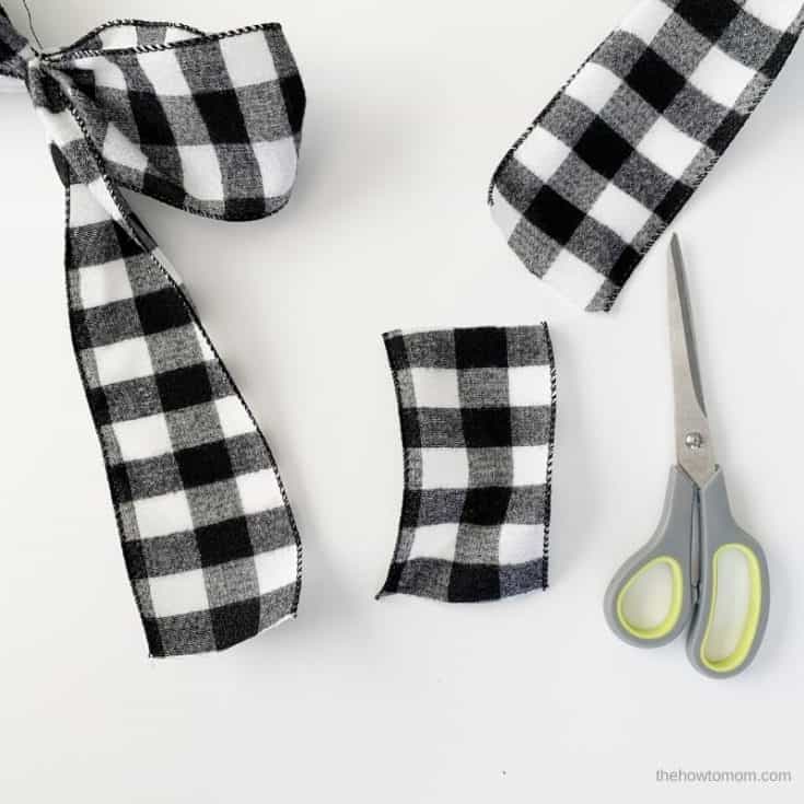 How to Make a Bow for a Wreath – Easy! – The How To Mom