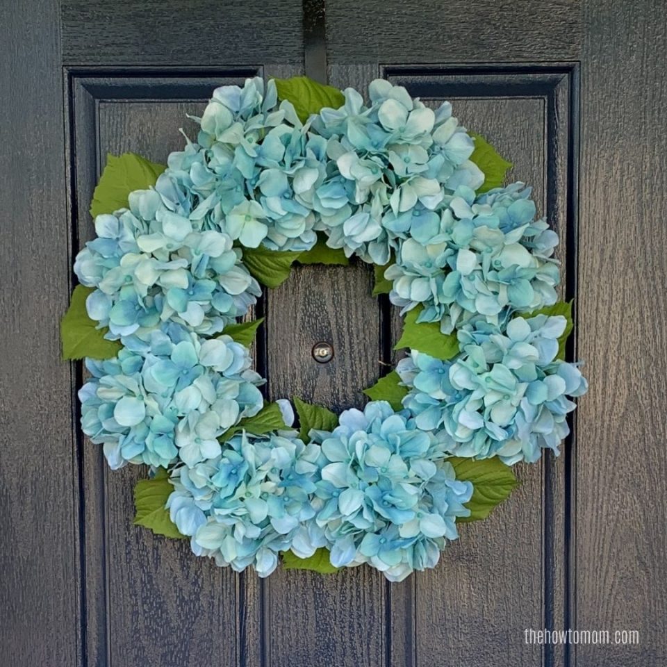 How to Make a Beautiful Summer Hydrangea Wreath – The How To Mom