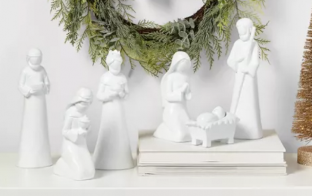 20+ Gorgeous and Modern Nativity Sets – The How To Mom