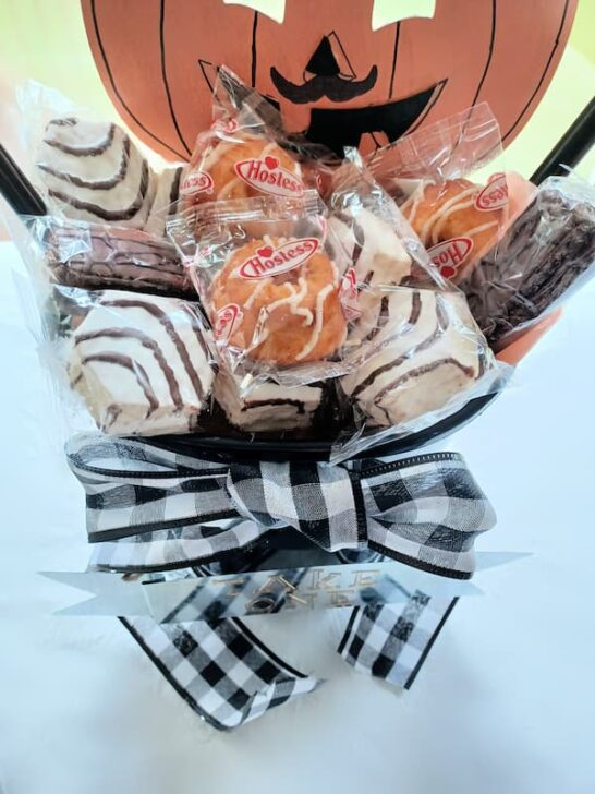 DIY Pumpkin Butler Halloween Candy Holder – The How To Mom