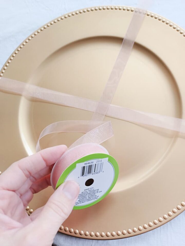 Easy DIY Wall or Door Decor For Fall – Under $10! – The How To Mom