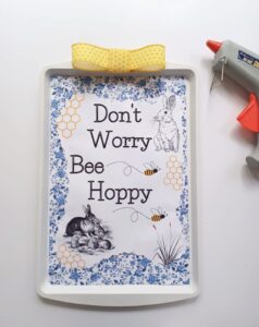 Don’t Worry Be Hoppy Spring Decor (with free printable) – The How To Mom